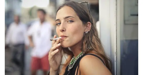 Fumatul pasiv: care sunt efectele asupra sănătății publice și ce ...